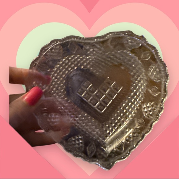 Avon | Accents | Vintage Fostera Heartshaped Glass Dish From Avon ...